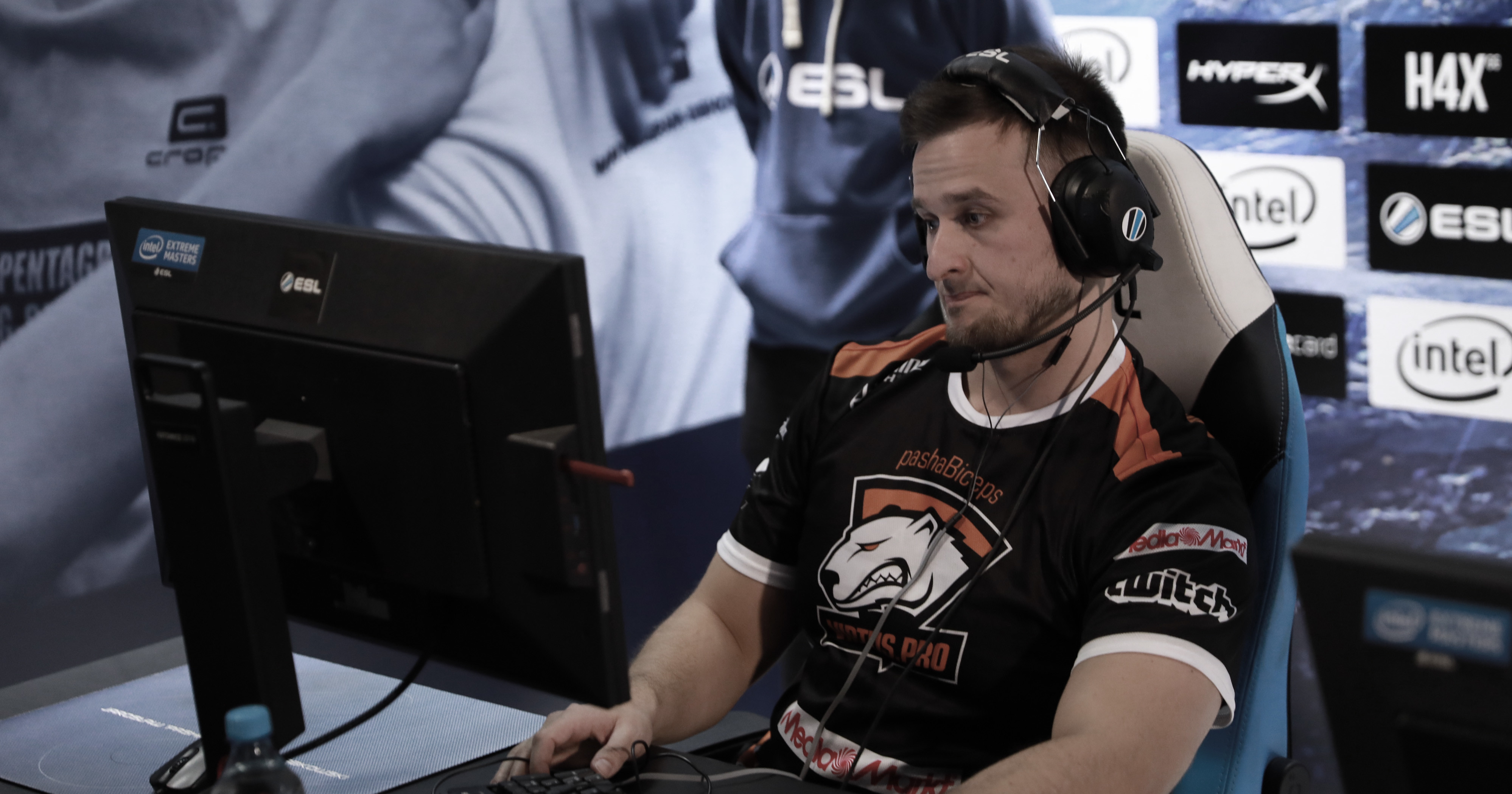 Virtus.pro legt CS:GO auf Eis